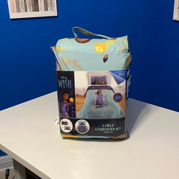 Disney | Bedding | Disney Wish 2piece Comforter Set | Poshmark